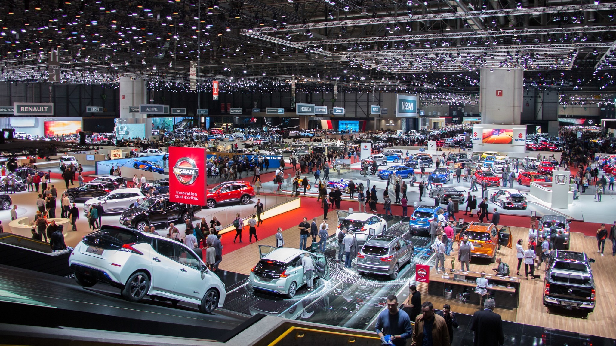 V EU prodanih več novih avtomobilov, električna vozila prevzemajo trg | Lider.si